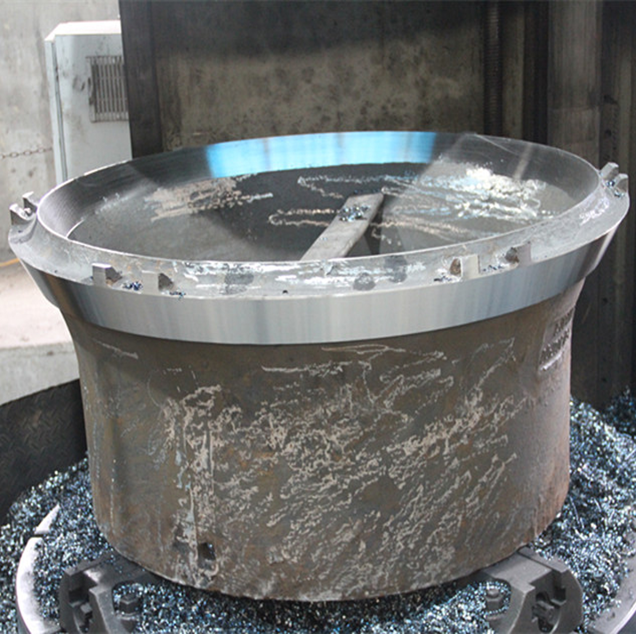 Concave and Mantle Wear Liners Suit for Sandvik CH660 Cone Crusher from ...