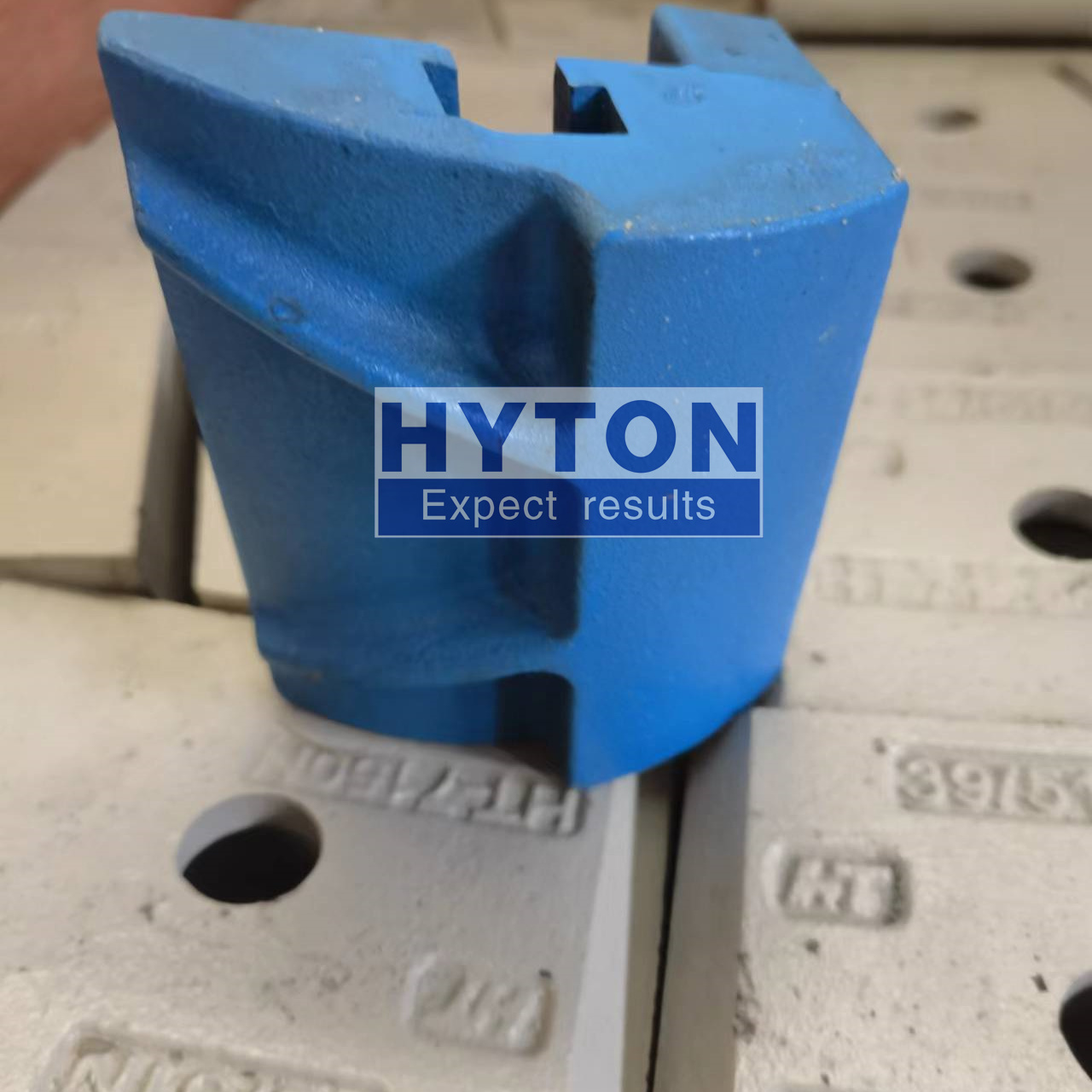 Sandvik CV228 VSI Crusher Wear Parts Cavity Wear Plate from China ...